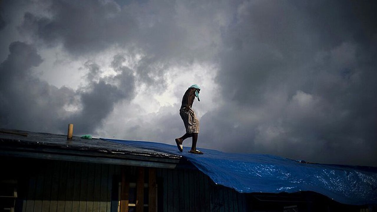 Lumea nu scapă de uragane. O nouă furtună ameninţă arhipelagul Bahamas